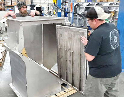 Vortex Titan-Sized Seal Tite Diverter Handling Urea | Vortex