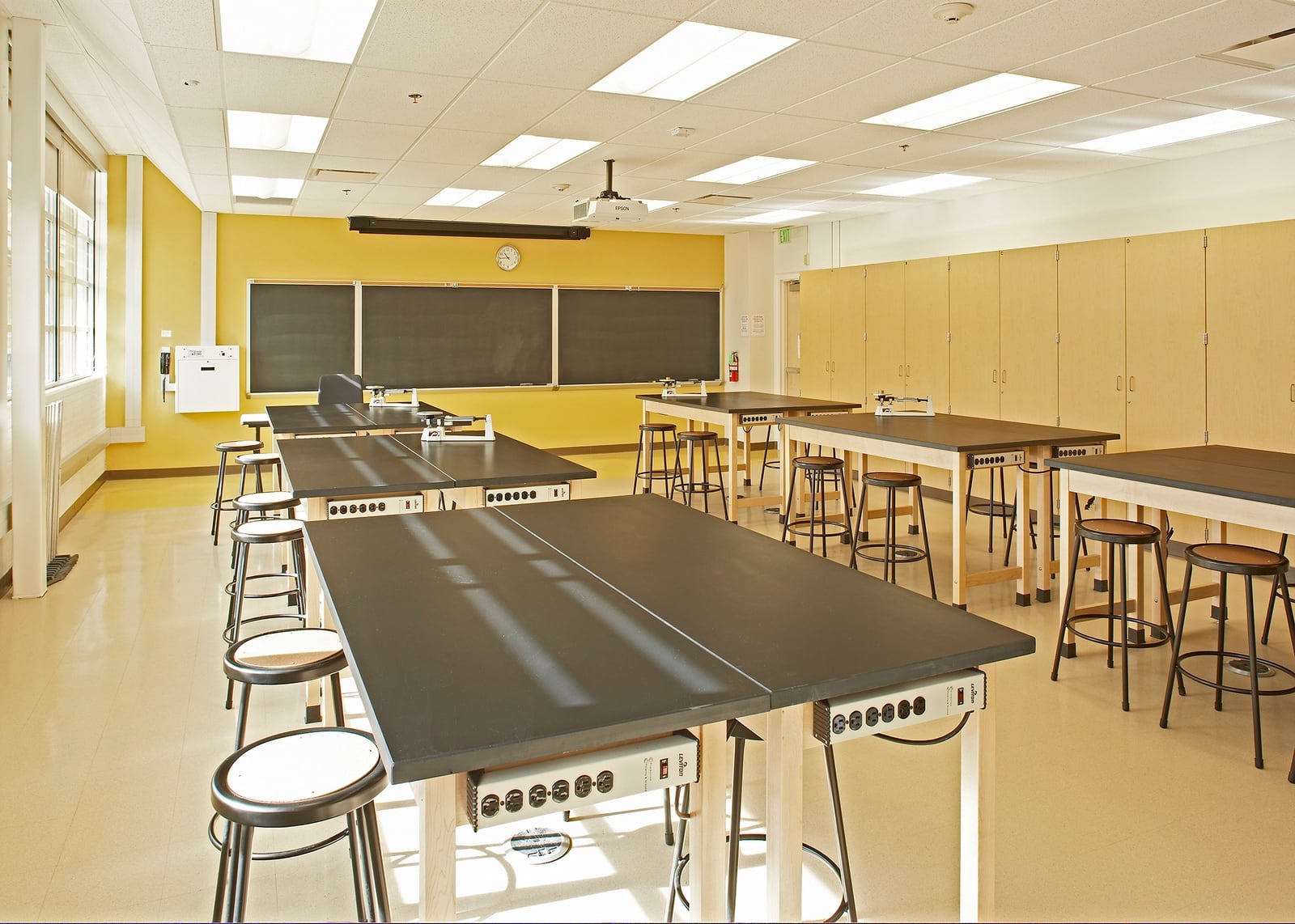 Cal Poly Pomona Building 3 Upgrade and Renovation | Kemp Bros