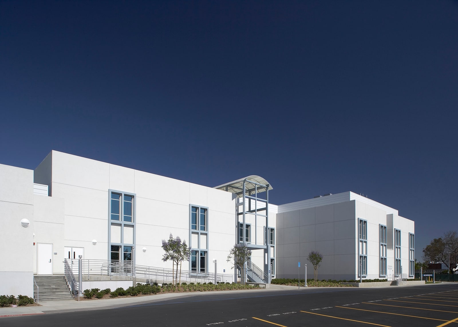 Cerritos College Science/Math Complex | Kemp Bros