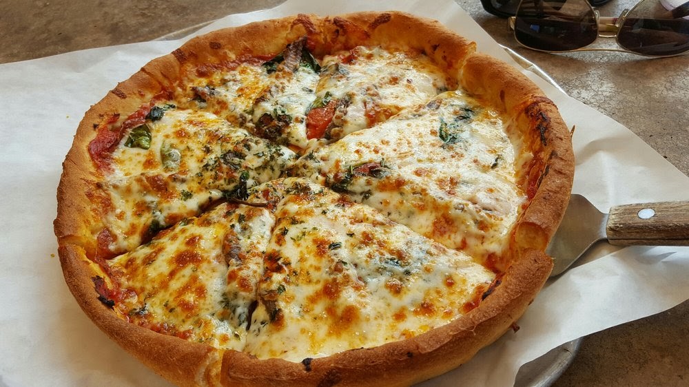 Top 10 Pizzerias in Mesa, Arizona That Locals Love
