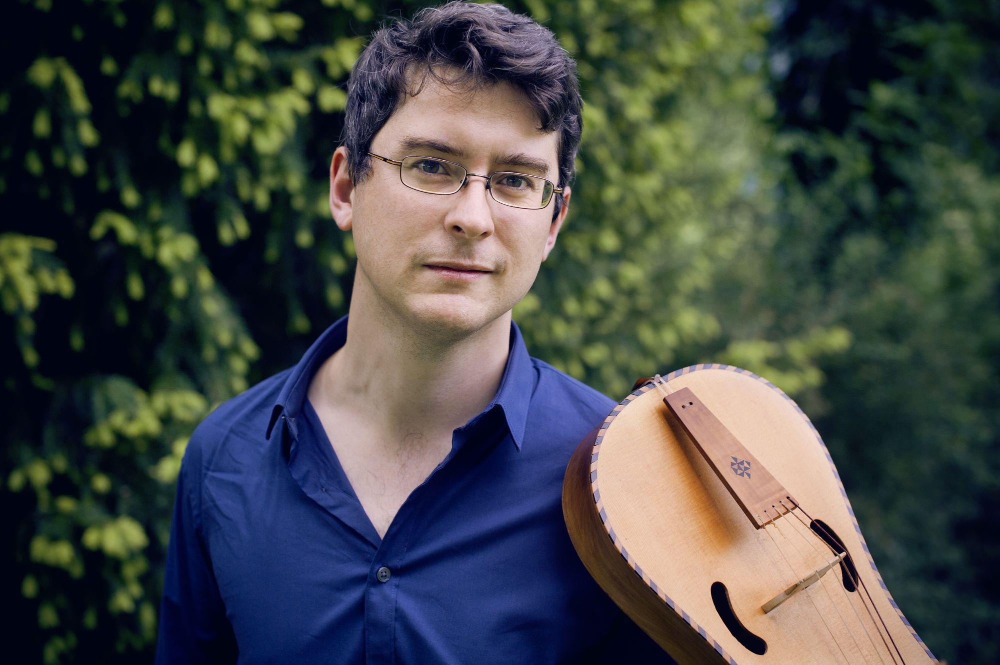 Baptiste Romain, vièle à archet, lira da braccio, violon Renaissance ...
