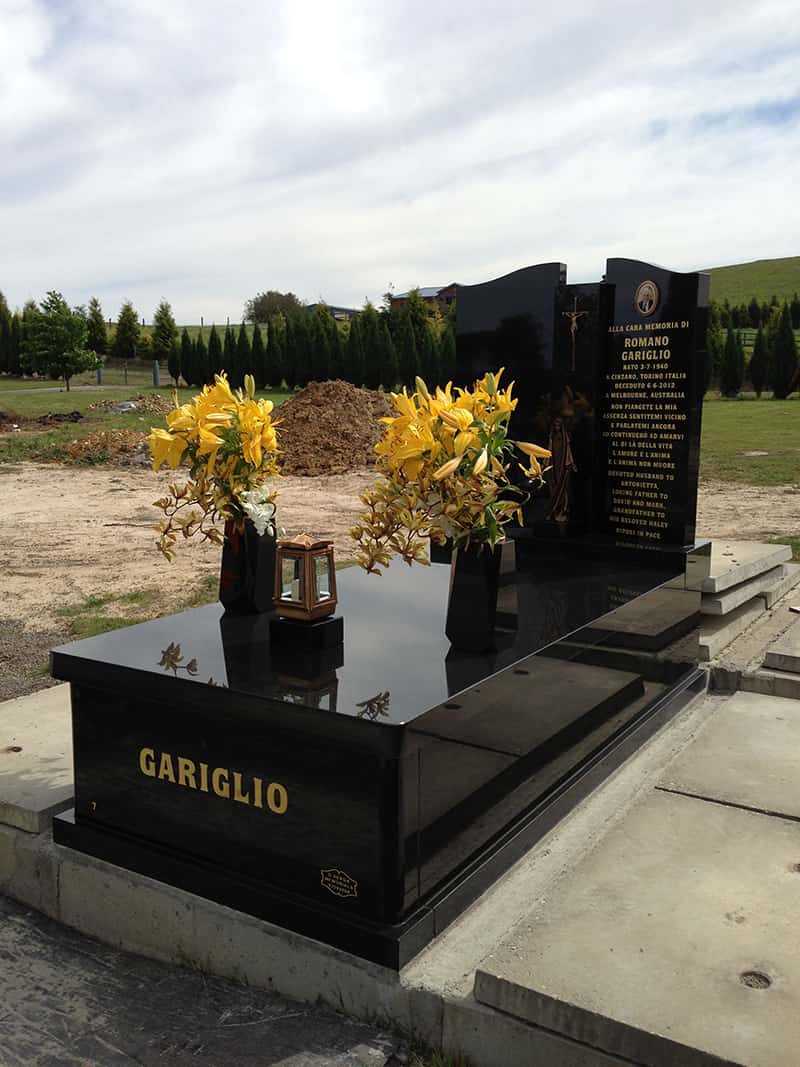 Single Cemetery Monuments in Melbourne
