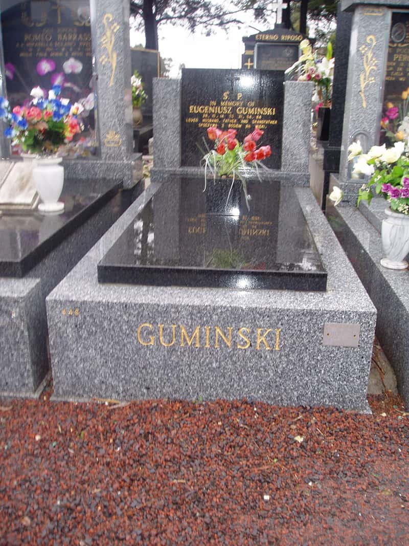 Single Cemetery Monuments in Melbourne