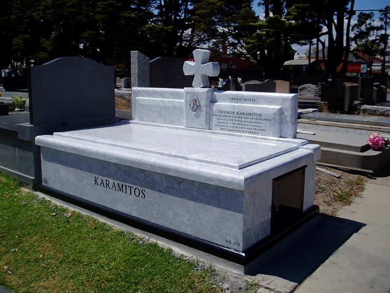 Single Cemetery Monuments in Melbourne