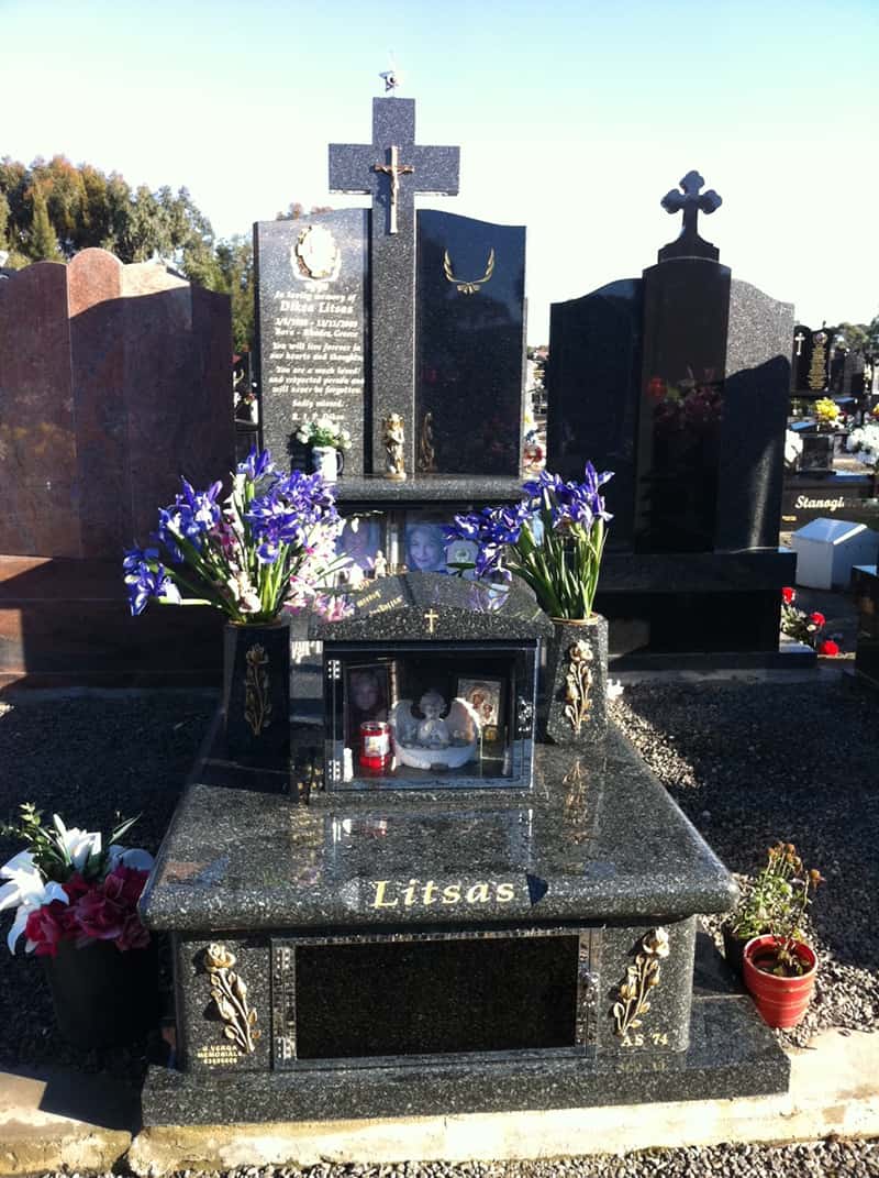 Single Cemetery Monuments in Melbourne