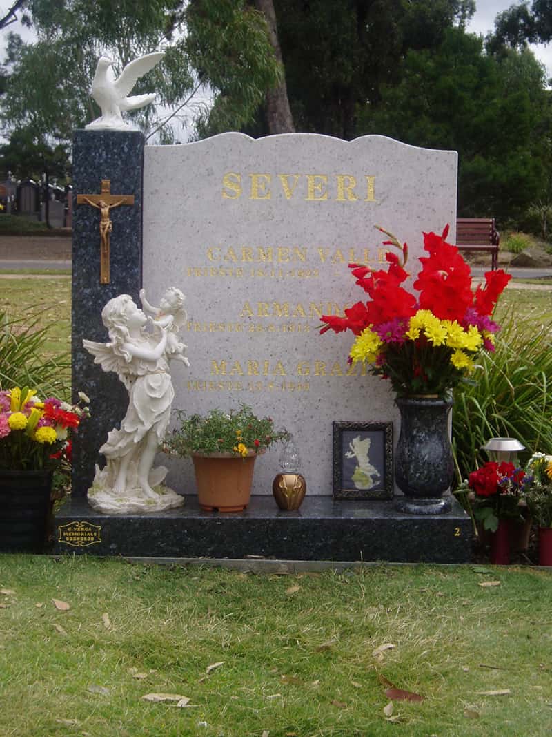 Lawn Monuments - Giovanni Vergara Memorials