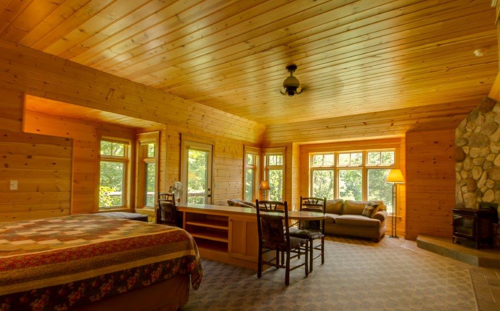 Birchwood Wisconsin Lake Resort | Stout's Island Lodge