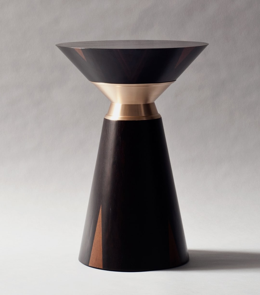 DeMuro Das - BOLO SIDE TABLE