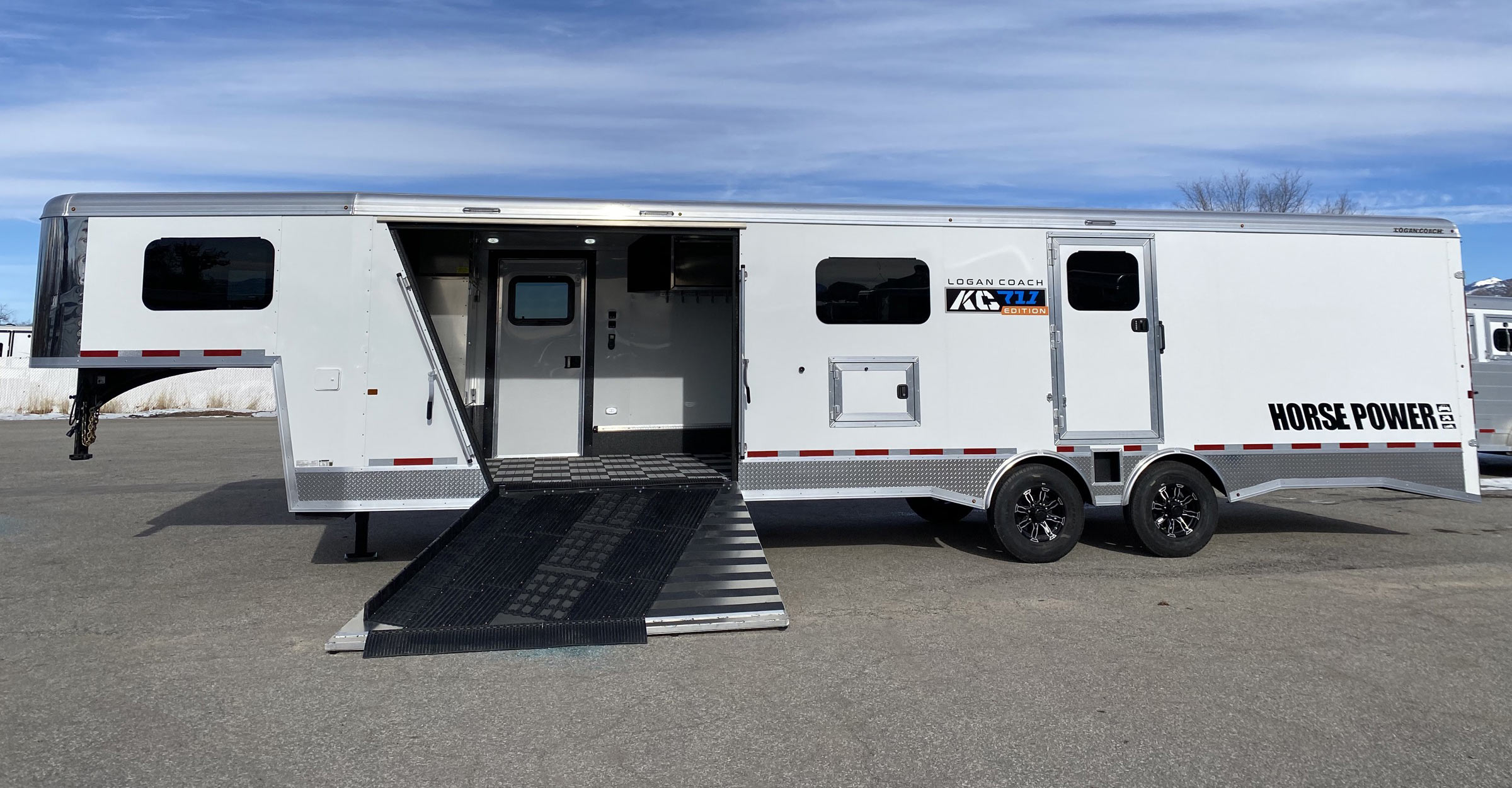 Logan Coach KC711 Motor Sports Trailer
