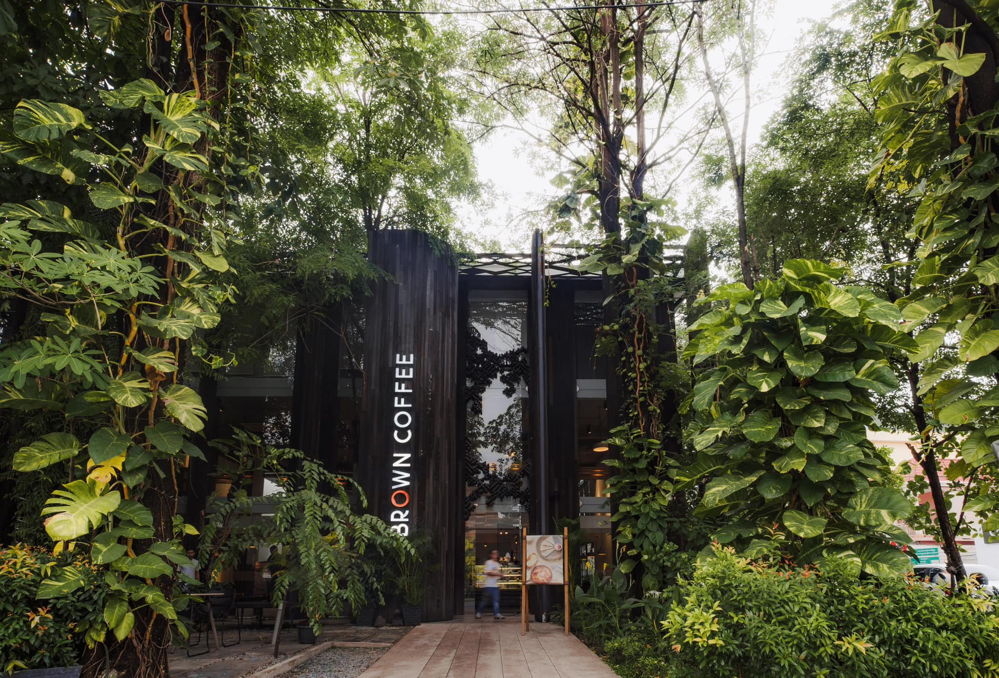 Rejuvenating Coffee Culture with Modern Design & Local Inspiration