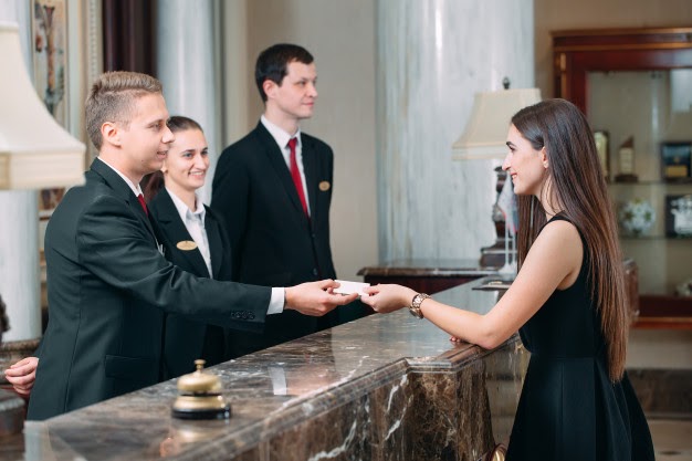 Contactless Check-In For Hotels: Everything You Need To Know