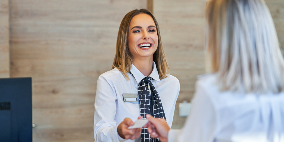 A Complete Daily Hotel Front Desk Checklist
