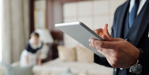 A Complete Daily Hotel Front Desk Checklist