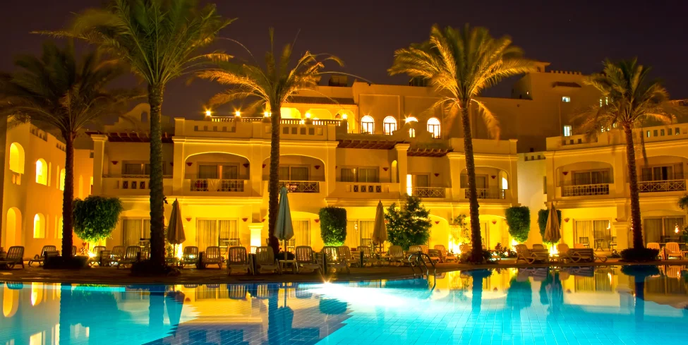 12 Key Elements of a Hotel Lobby Designs Guests Adore