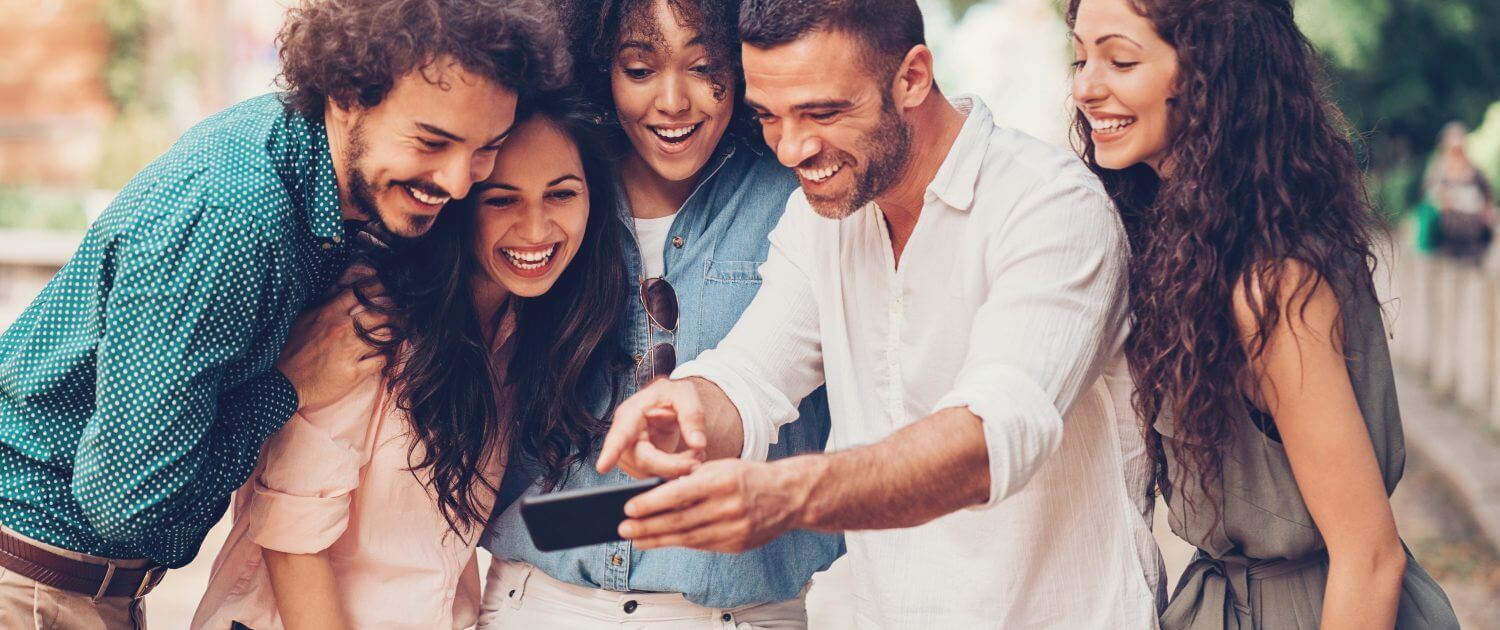 6 Fun Examples of Offsite Team-Building Games