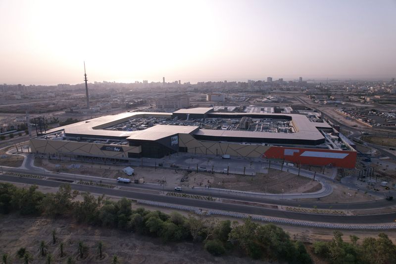 The Warehouse Kuwait: An innovative and unique shopping experience in a ...