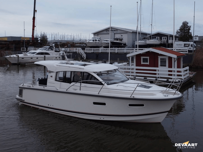 De Vaart Yachting - Nimbus Sealine Paragon Aquador Boats