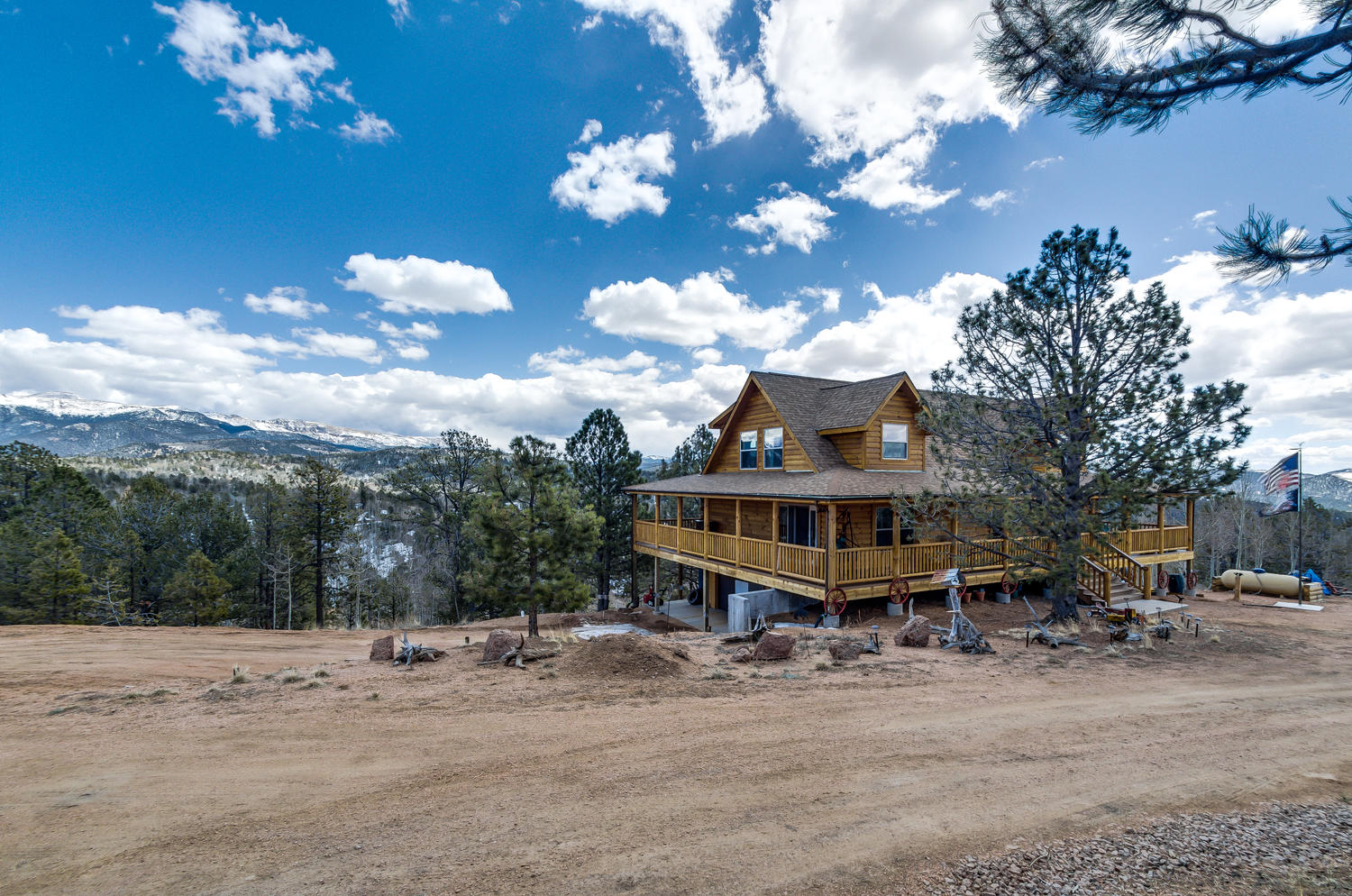 Above Treeline Construction - Luxury Log
