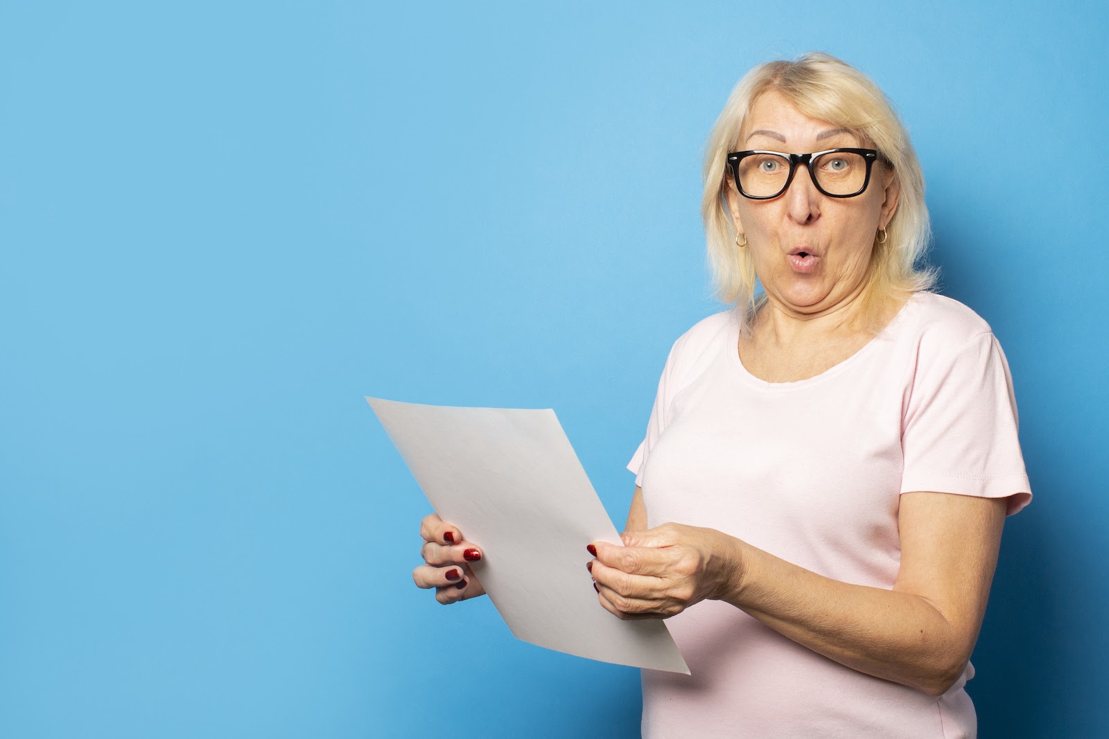 12 office administration courses to help you master office management