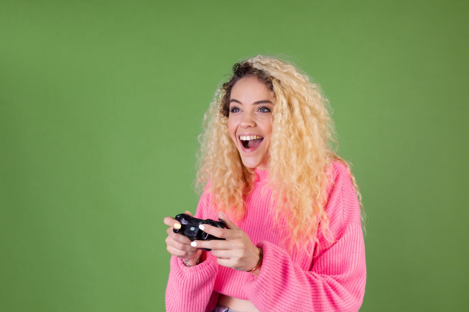 20 digital team building activities for fun and engagement