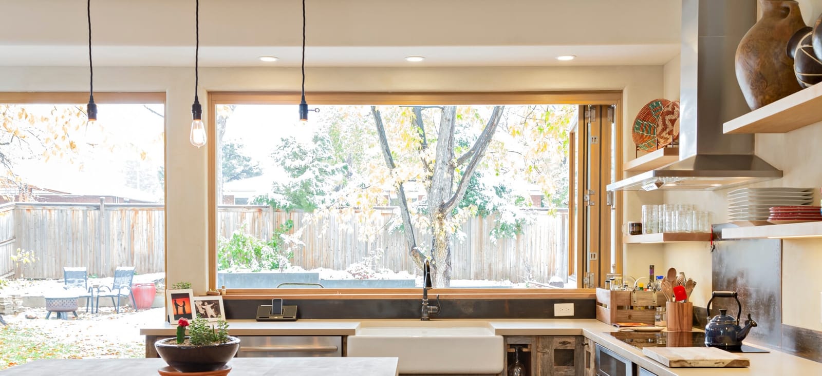BreezePanel™ Folding Walls | Zola European Windows