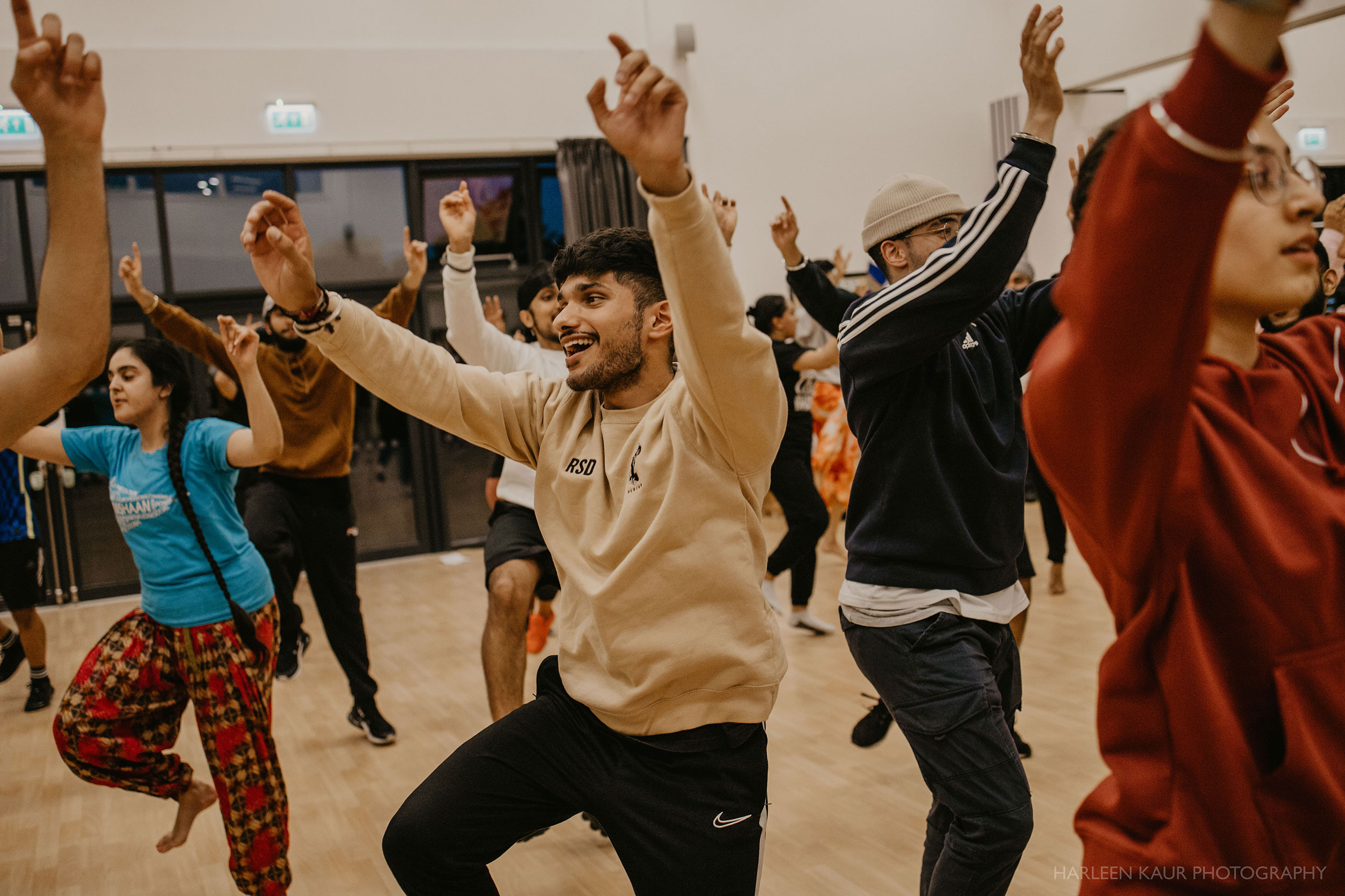 Bhangra Dance London | Public Bhangra Dance Classes