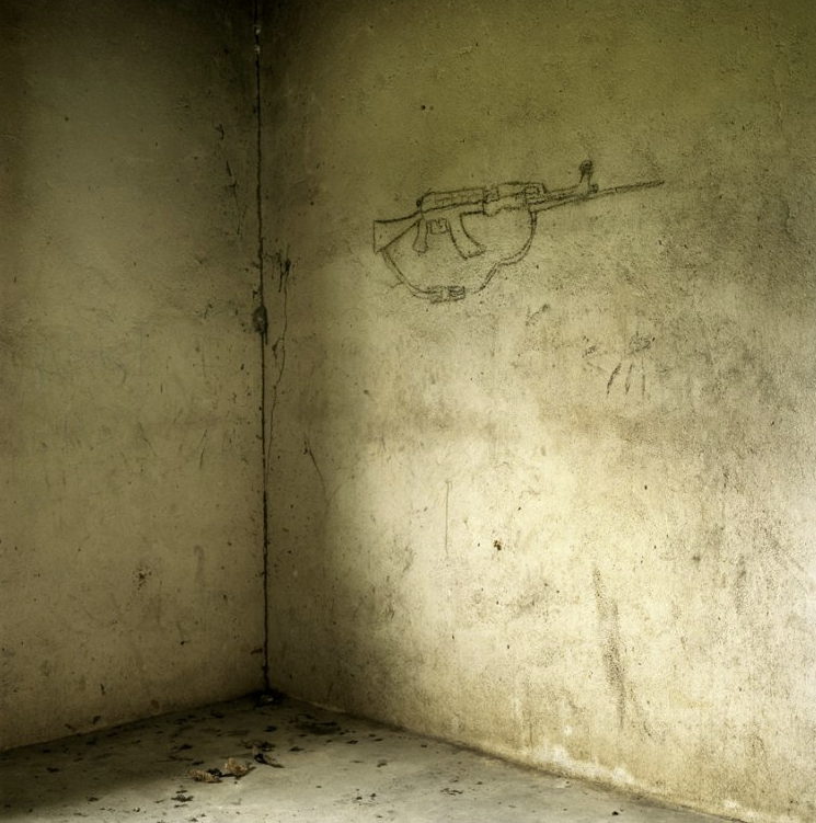 Tim Hetherington at Yossi Milo Gallery