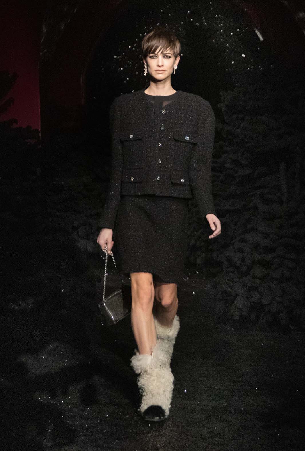 CHANEL Fall-Winter 2021/22, Re-Edition Magazine