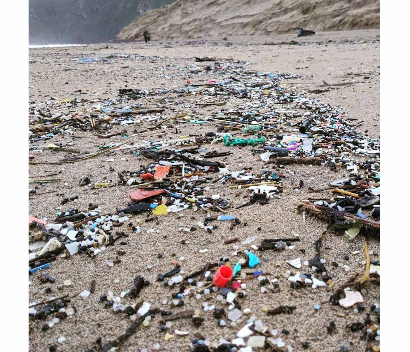 We must fight against plastic pollution