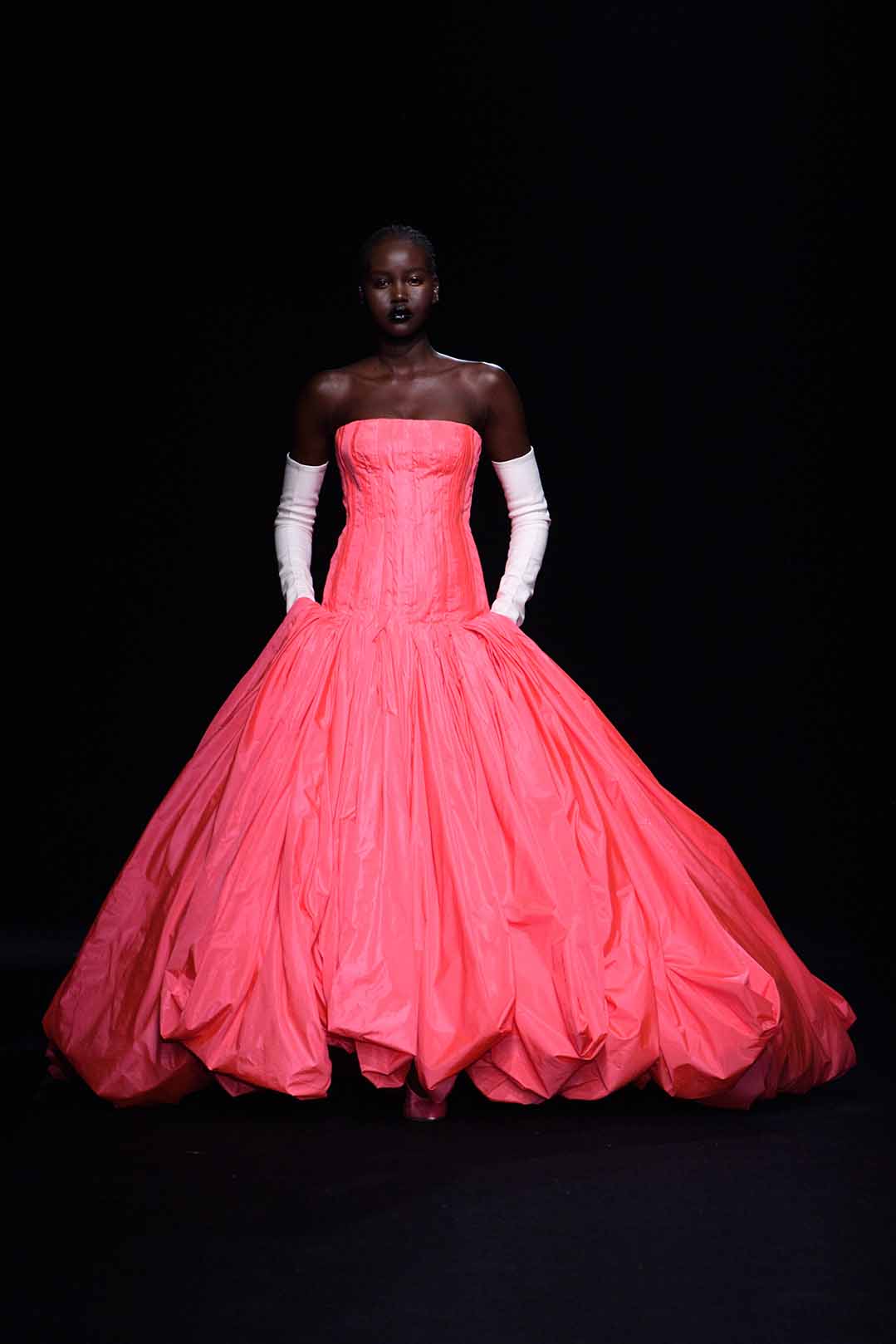 Valentino Le Club Couture