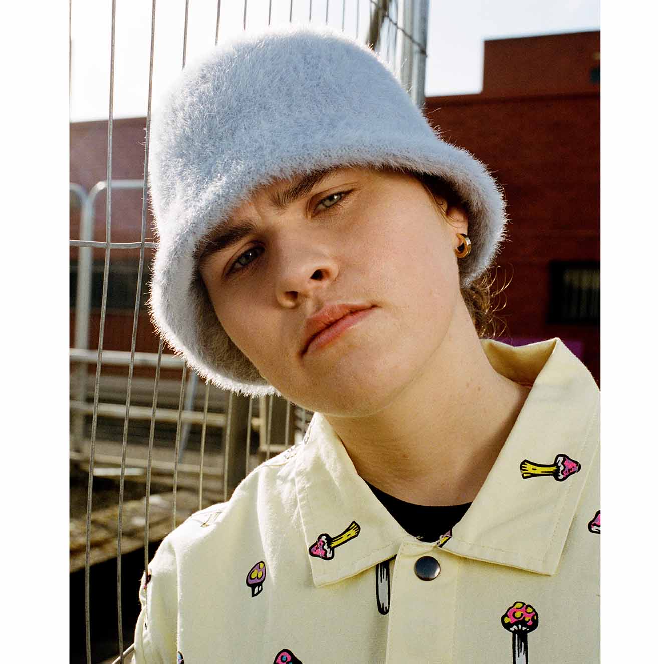 VENBEE release New single “Gutter”