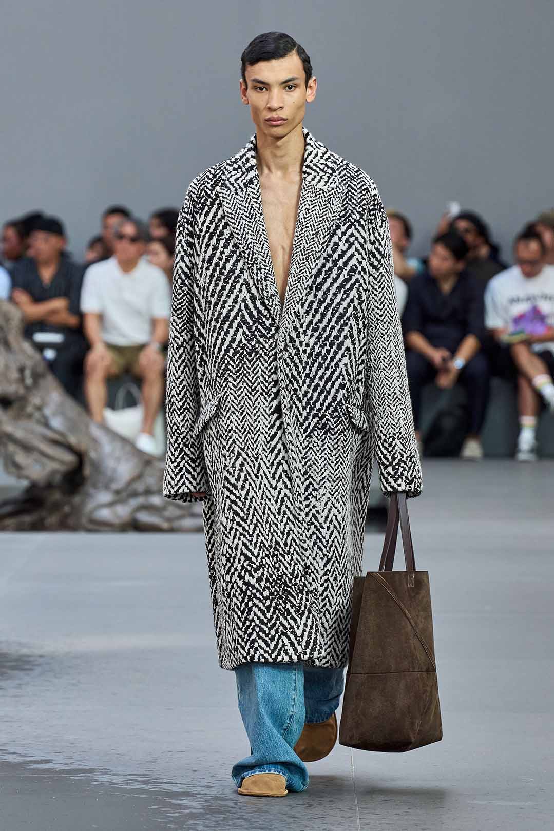 Loewe Men's Runway Collection Ss24