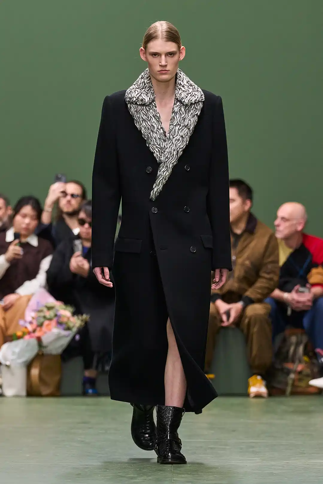 Loewe Fw24 Women’s Runway Collection