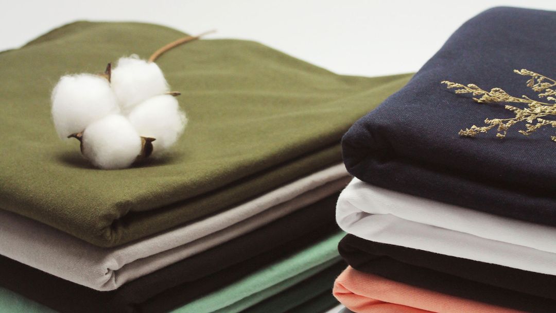 Organic vs. Conventional Cotton: What's The Difference? | Real Thread