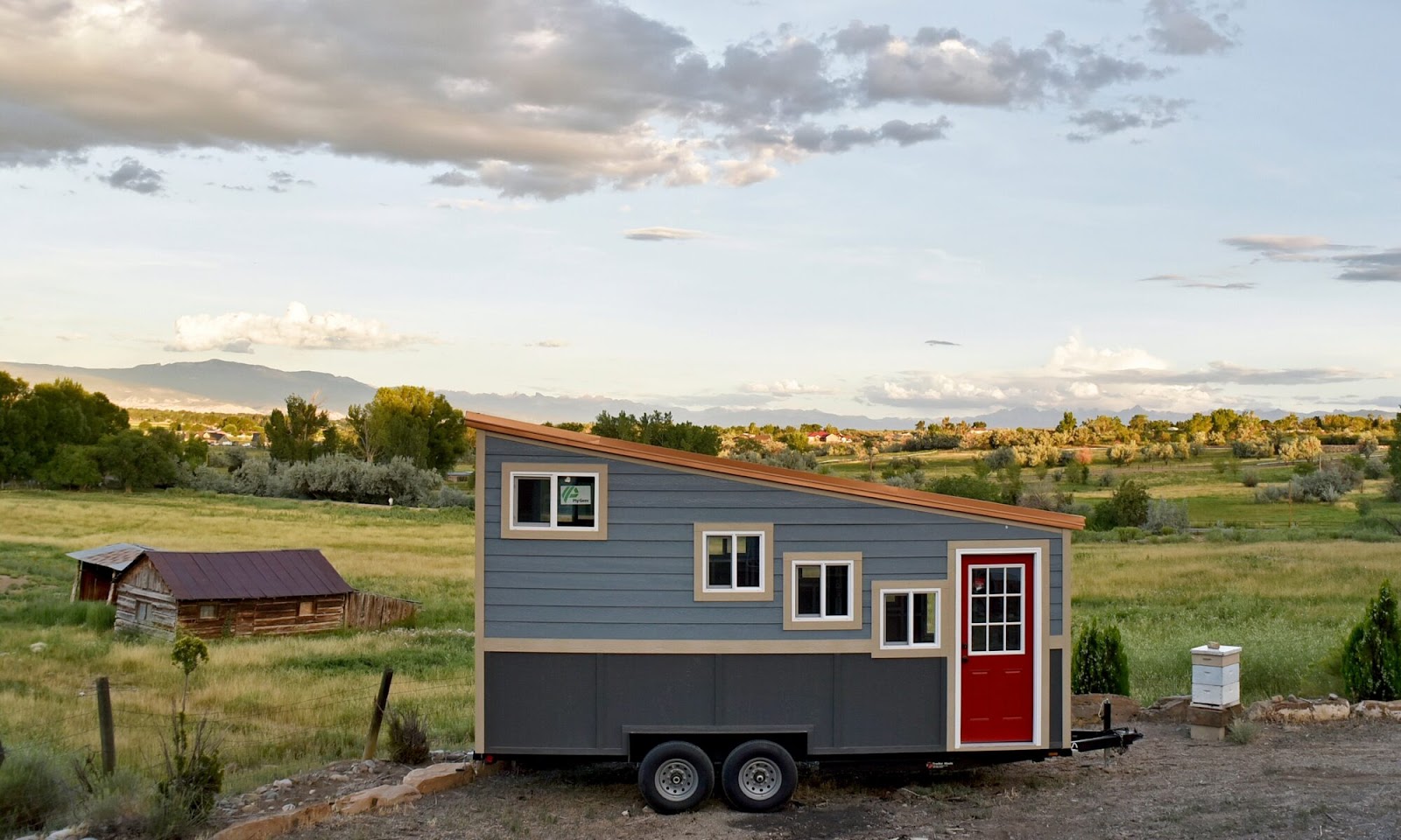 Benefits of Custom Trailers for Your Tiny Home