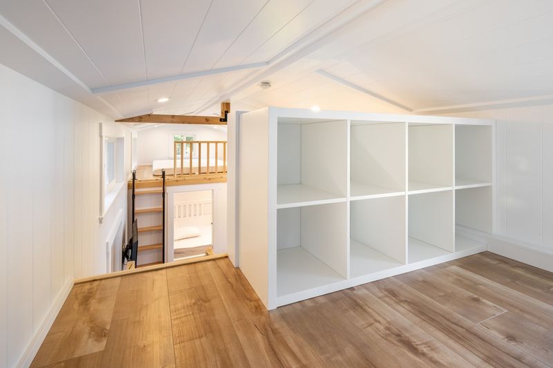Pictures of the L30 STR Edition Tiny Home