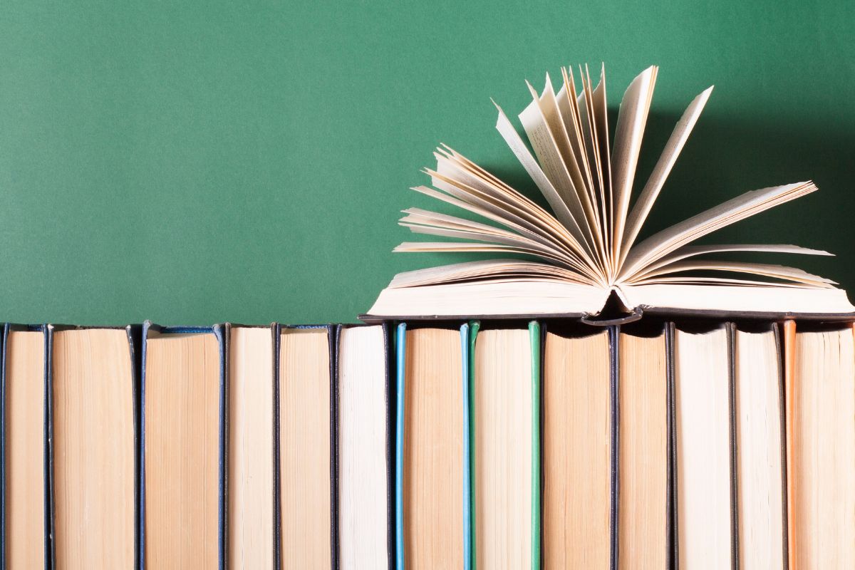 11 Must Read Tiny House Books for Living Tiny