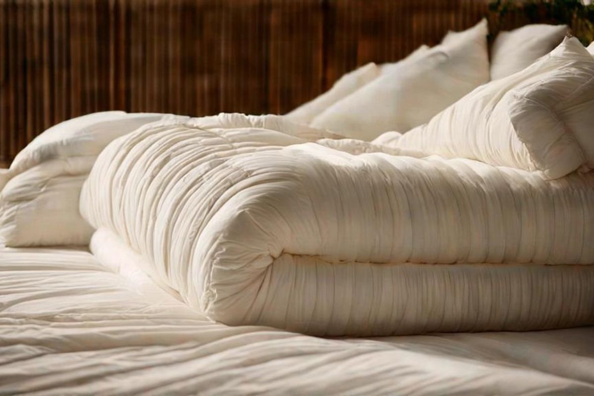 How to Store a Mattress Topper