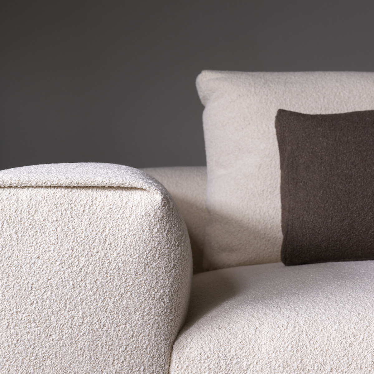 Inspiration for minimal outdoor living rooms | Matte Magazine