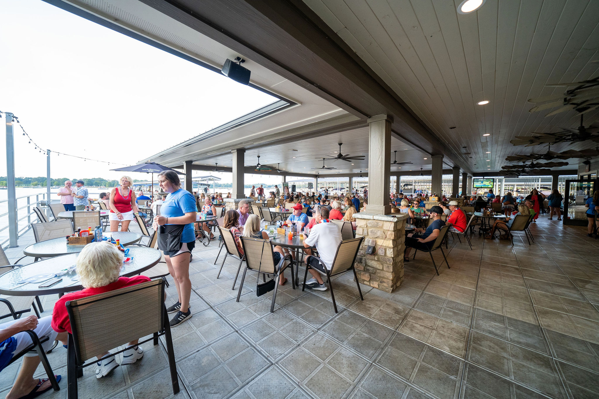 Finding the Perfect Event Venue on the Lake | Twin Creeks