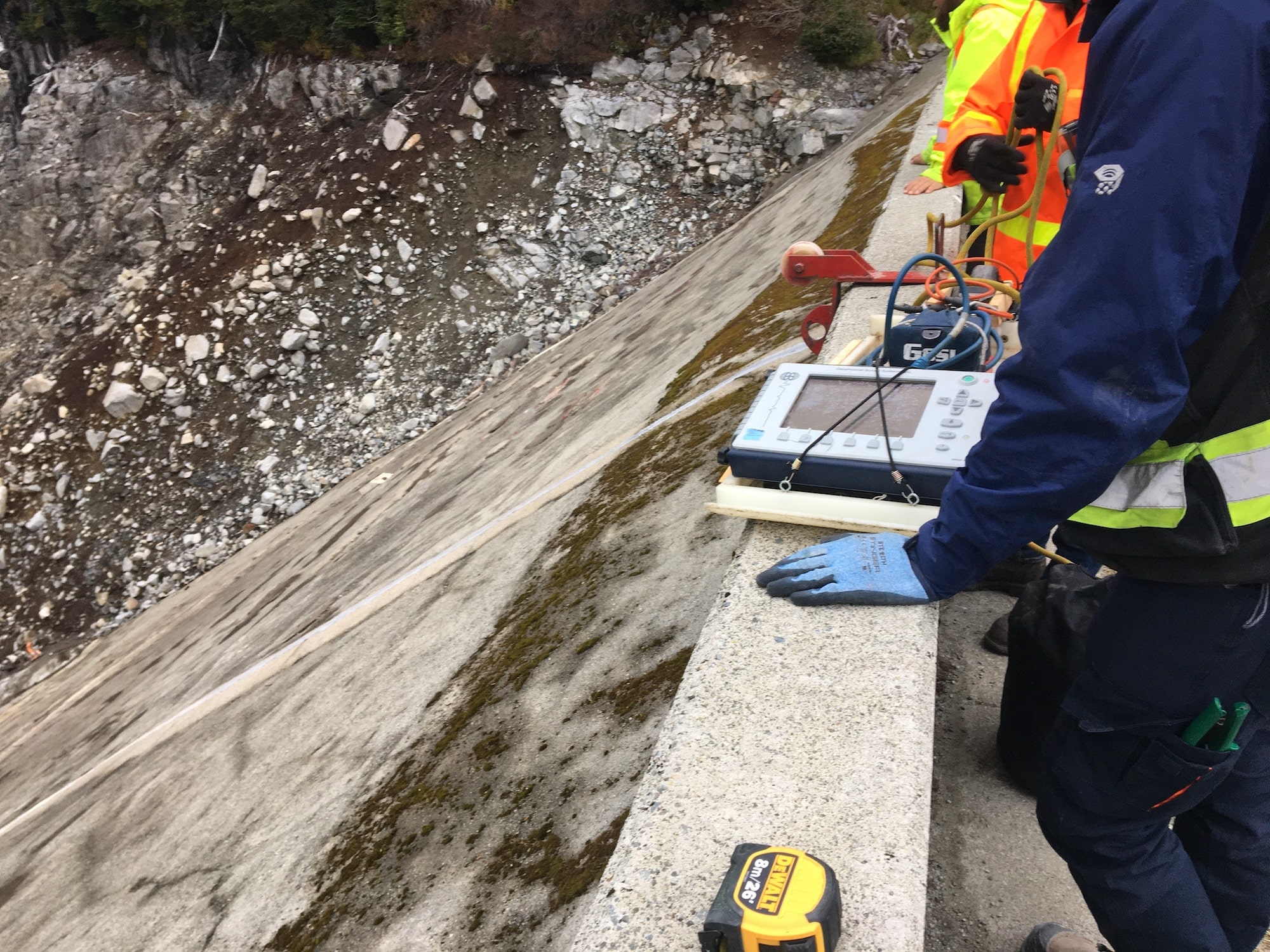 Slab Thickness, Void Detection and Corrosion Mapping Survey