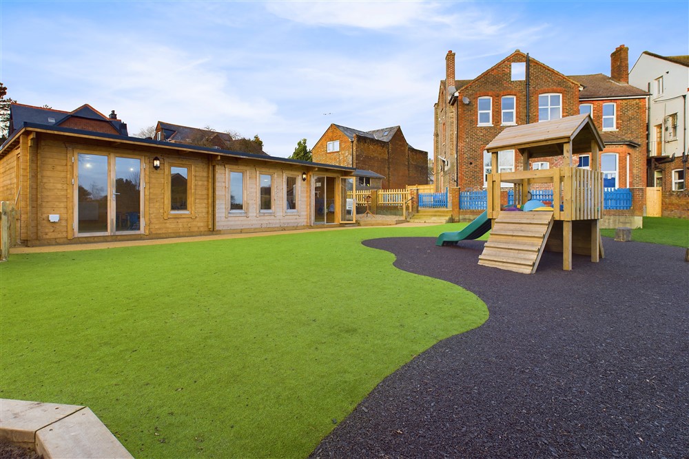 St Leonards Garden Classroom