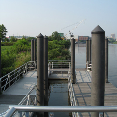 Aluminum Piers - Boardwalks, Fishing Piers, Fixed & Floating Piers
