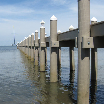 Aluminum Piers - Boardwalks, Fishing Piers, Fixed & Floating Piers