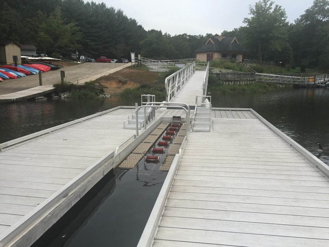 Aluminum Piers - Boardwalks, Fishing Piers, Fixed & Floating Piers