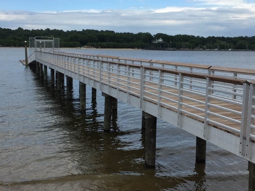 Aluminum Piers - Boardwalks, Fishing Piers, Fixed & Floating Piers