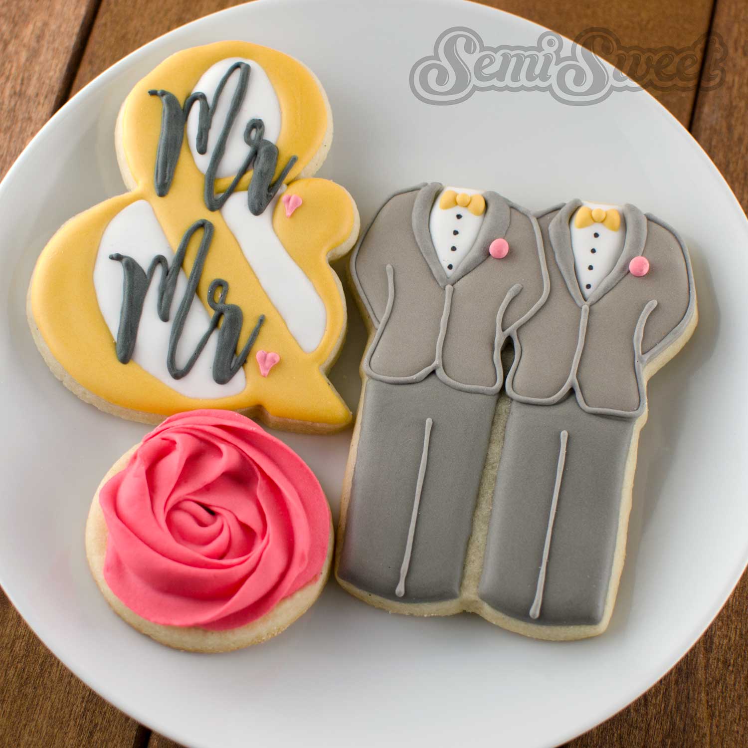 How to Make Wedding Couple Cookies
