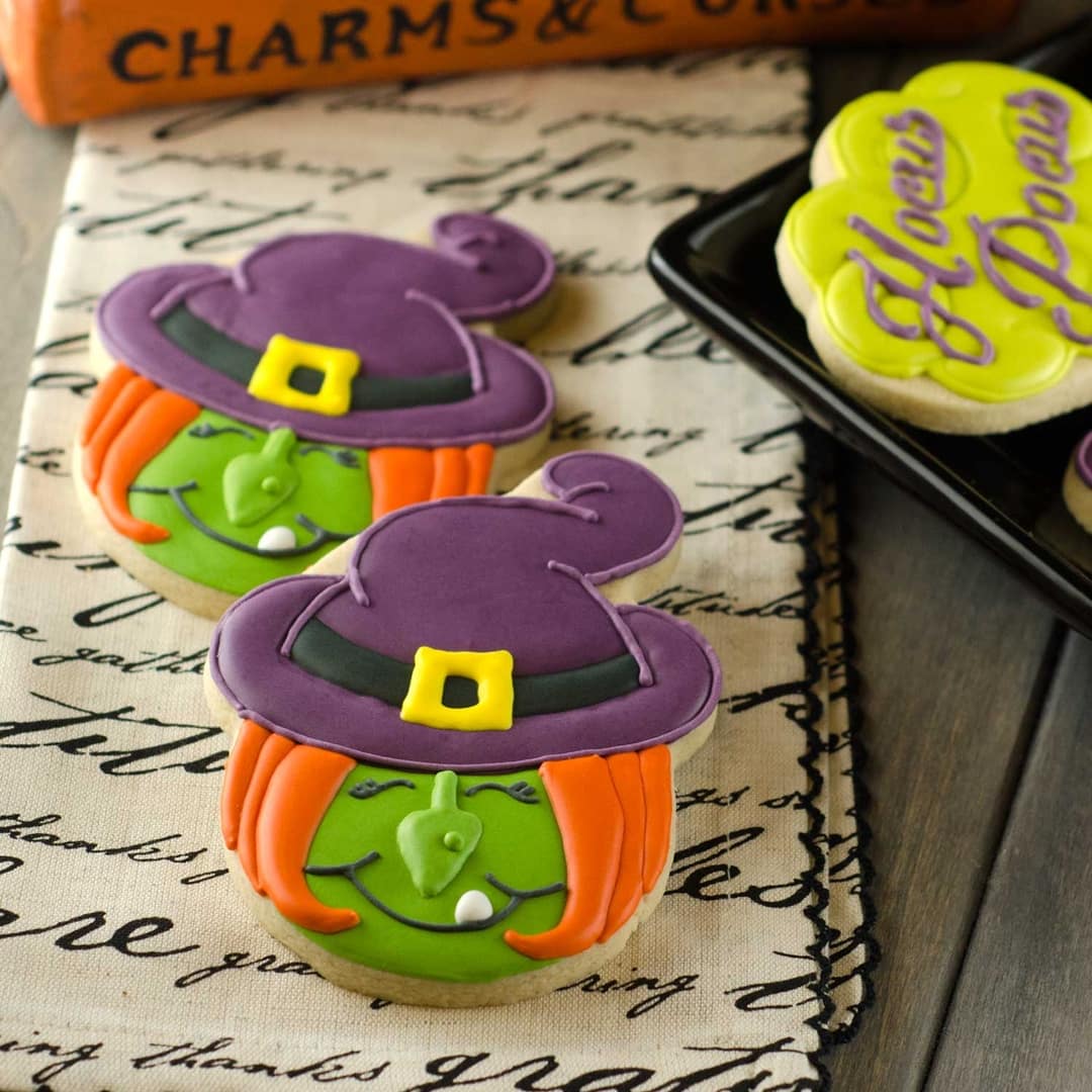 Decorate an Adorable Stackable Witch Cookie Set for Halloween