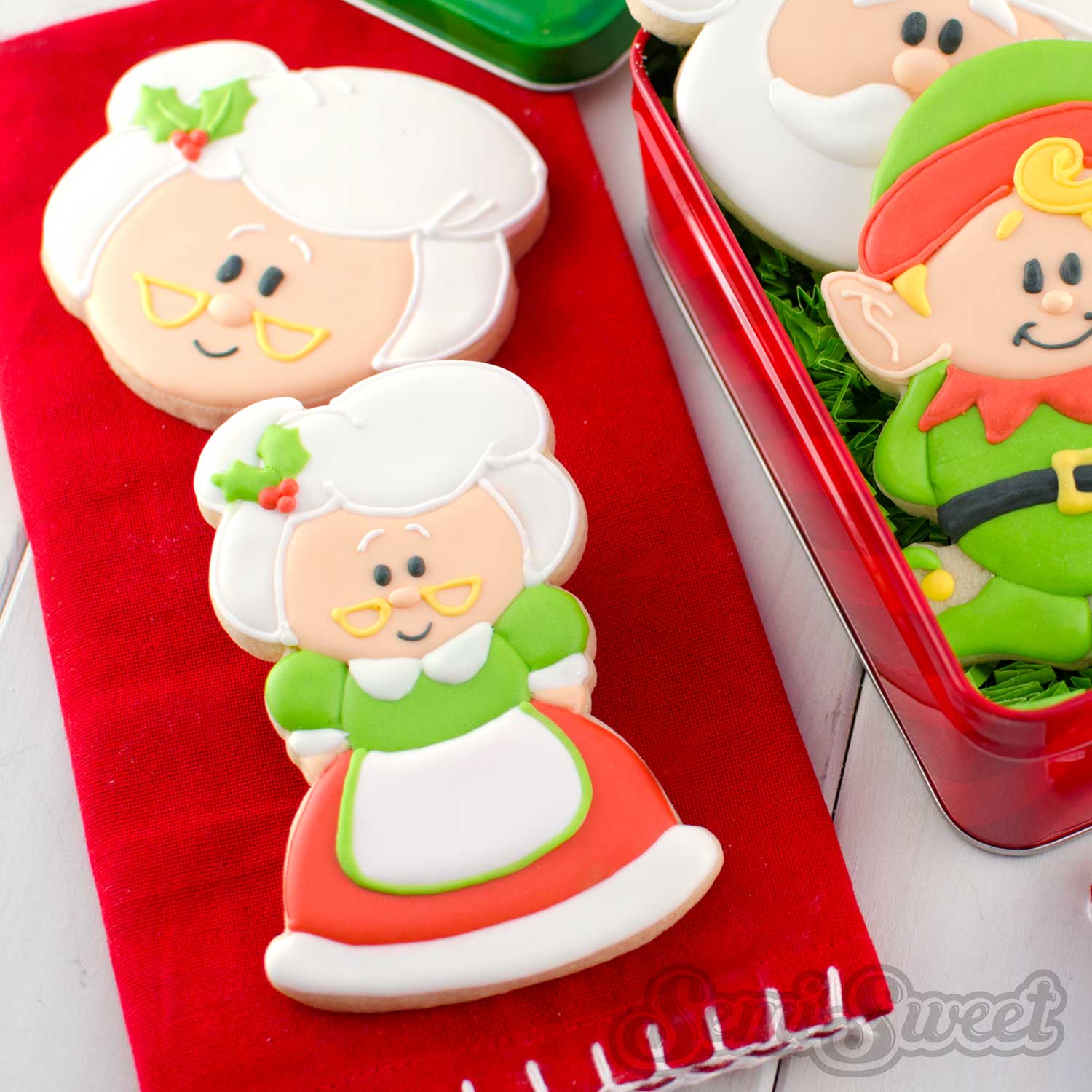 How to Make Connecting Christmas Light Cookies