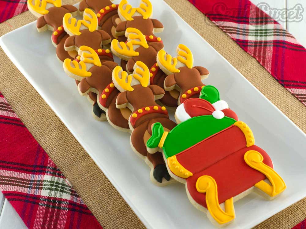 How to Make a Santa in Flight Cookie Platter